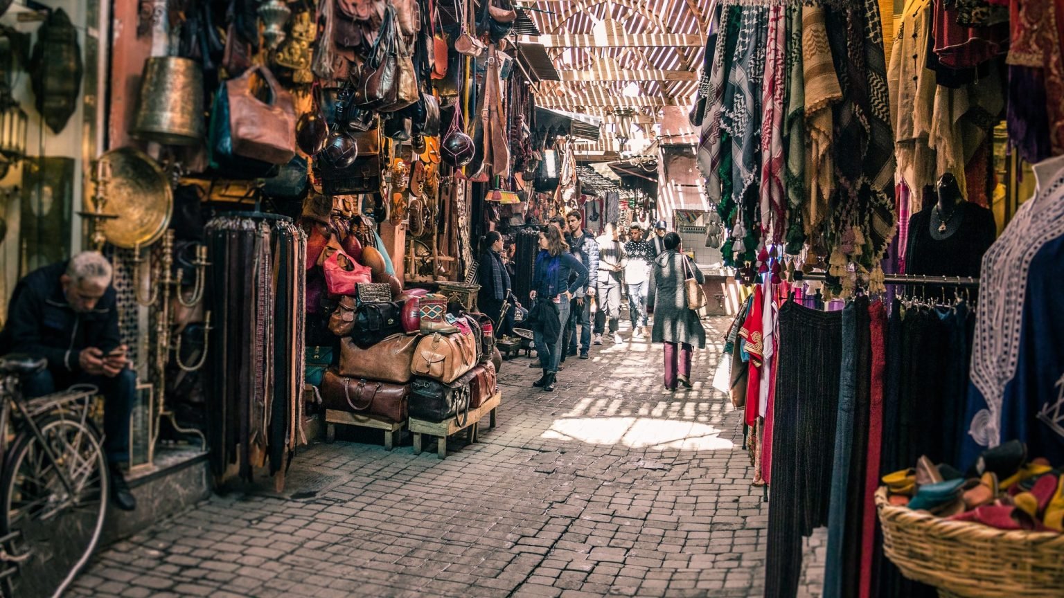 Street Photography Marrakech: 3 Days Red City Guide • BEWILDERED IN MOROCCO